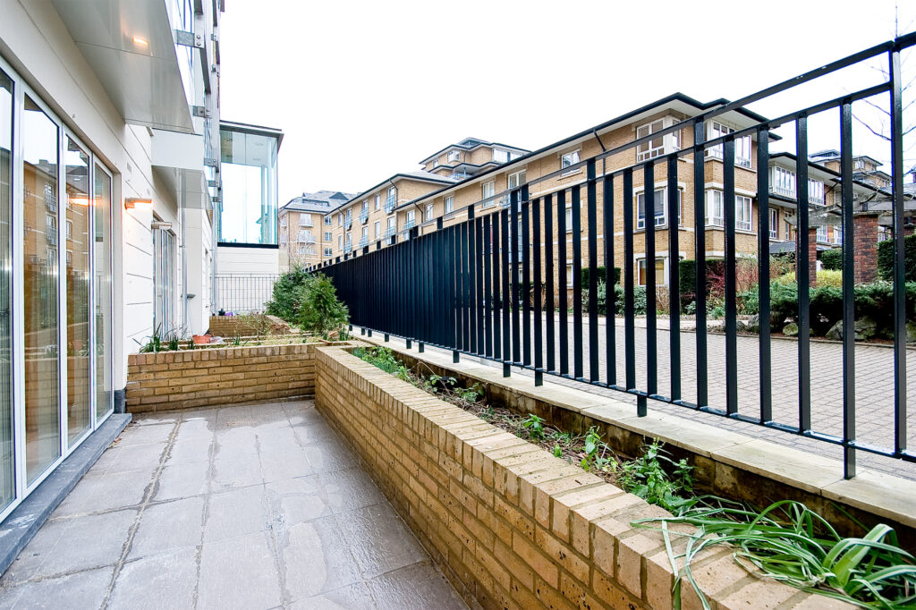 To Let | Properties | Carlton Gate